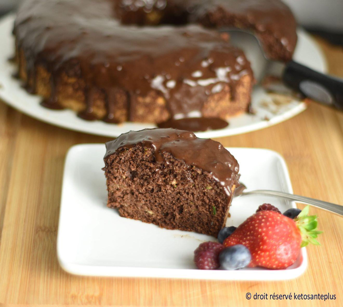 Gâteau aux courgettes et chocolat / Faible en glucides Sans gluten ...